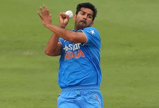 CSK buy Indian fast bowler for INR 5 crore - The SportsRush