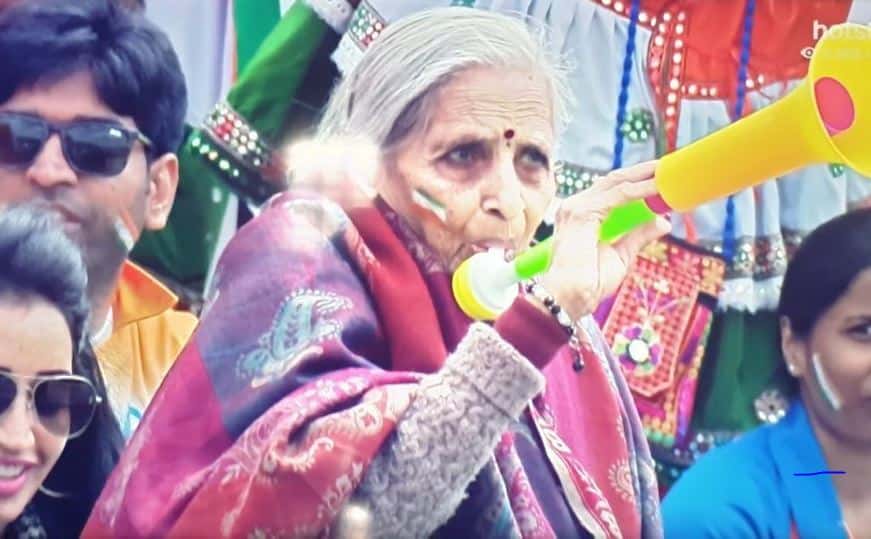 Old lady fan memes: Twitter reactions on an enthusiastic old-aged ...