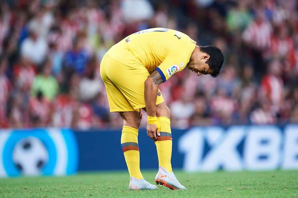 Luiz Suarez injury: Suarez picked an injury in first La Liga match of ...