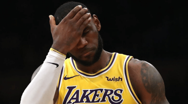 LeBron James hairline: Father's day photo reveals Lakers star is bald ...