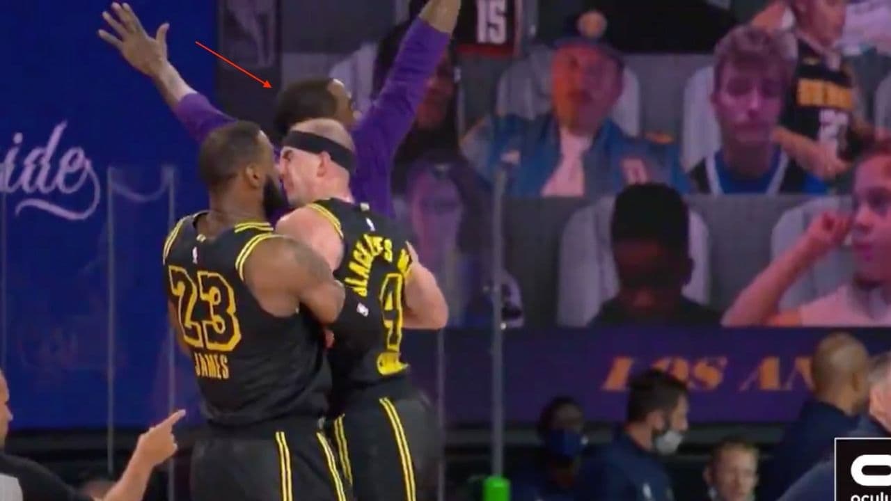 Lakers' JR Smith hilariously misses chest bump with LeBron James and ...