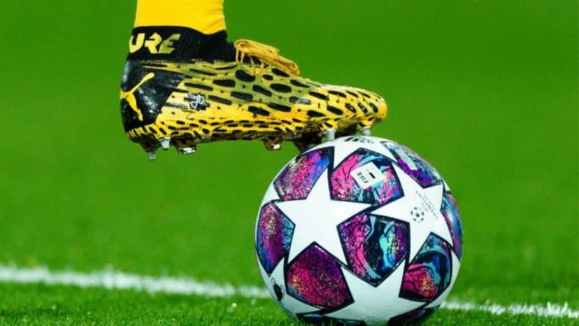 How Long Is A Soccer Game: Length Of A Normal Match, Duration Of Each ...