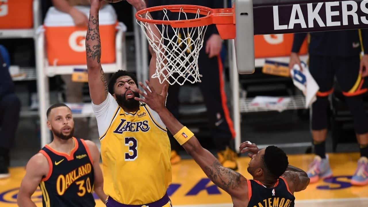 “Lakers have a lot of doubt in their locker room”: Anthony Davis laughs ...