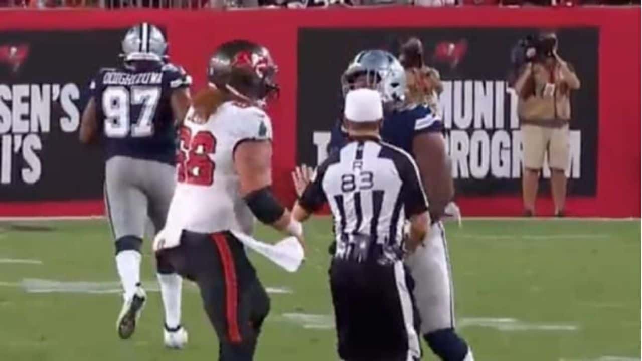 "Keep the mic on ref": NFL Referees Get trolled after making up penalty ...