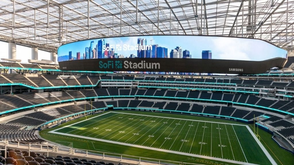 “I’ve heard that the visiting locker rooms are a mess": Mike Zimmer ...