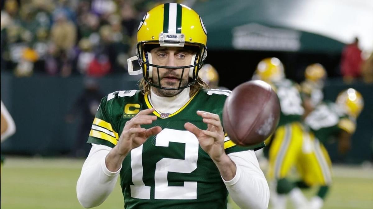 Aaron Rodgers' 'Jumbotron praise' called out as a 'strategy to start a controversy' - The SportsRush
