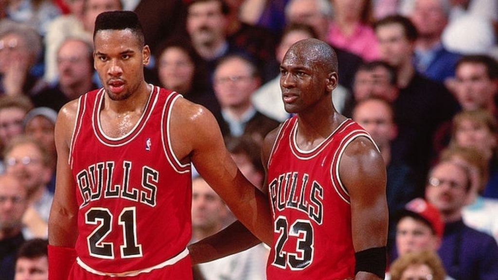 “I saw Michael Jordan shirtless and rubbed his back twice”: Stacey King ...