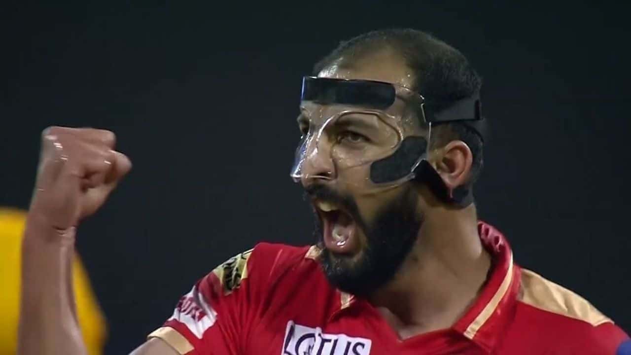 Bowling helmet Rishi Dhawan: Punjab Kings all-rounder dons rare bowling ...