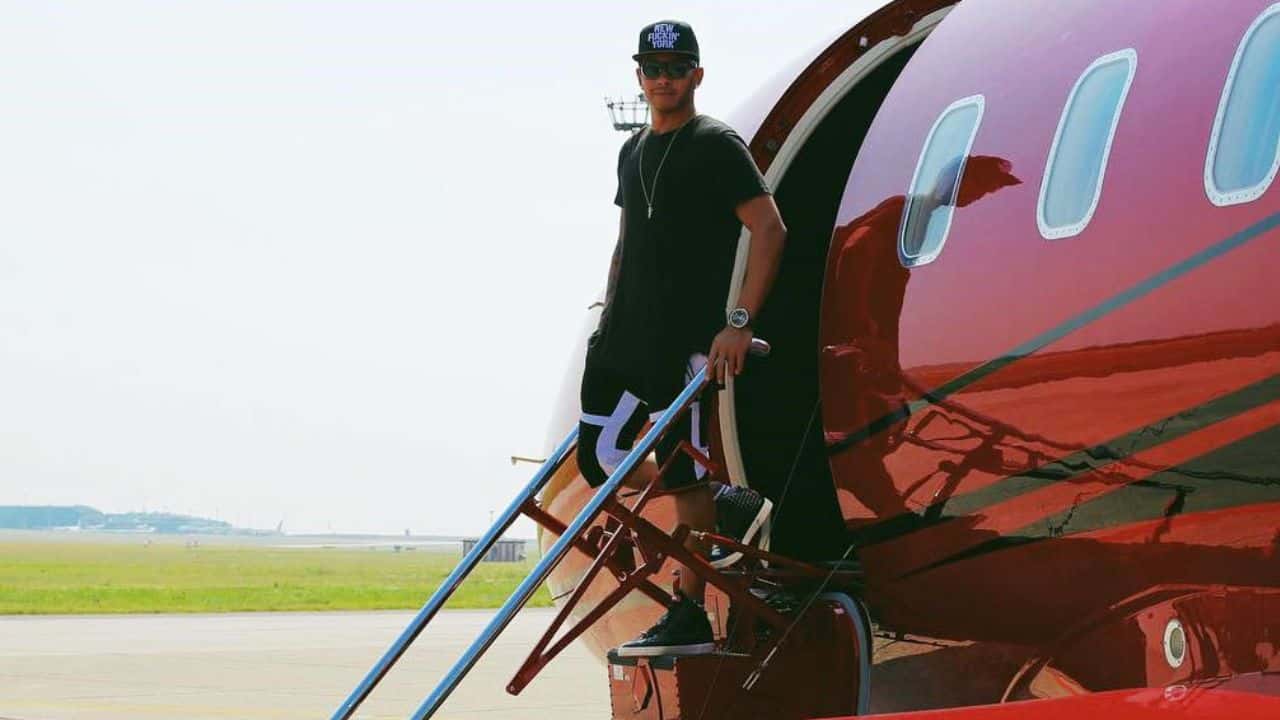 Lewis Hamilton almost fired the pilot of his $20 million jet because he ...