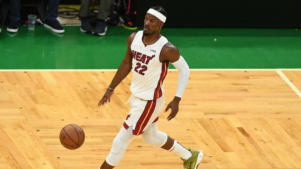 Jimmy Butler flexed his $60 million fortune with a 6,000 pound Boombox ...