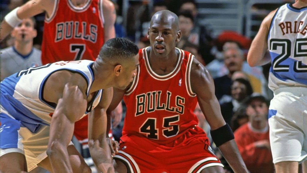Michael Jordan Once Caused His Bulls to Lose $100,000 During the NBA ...