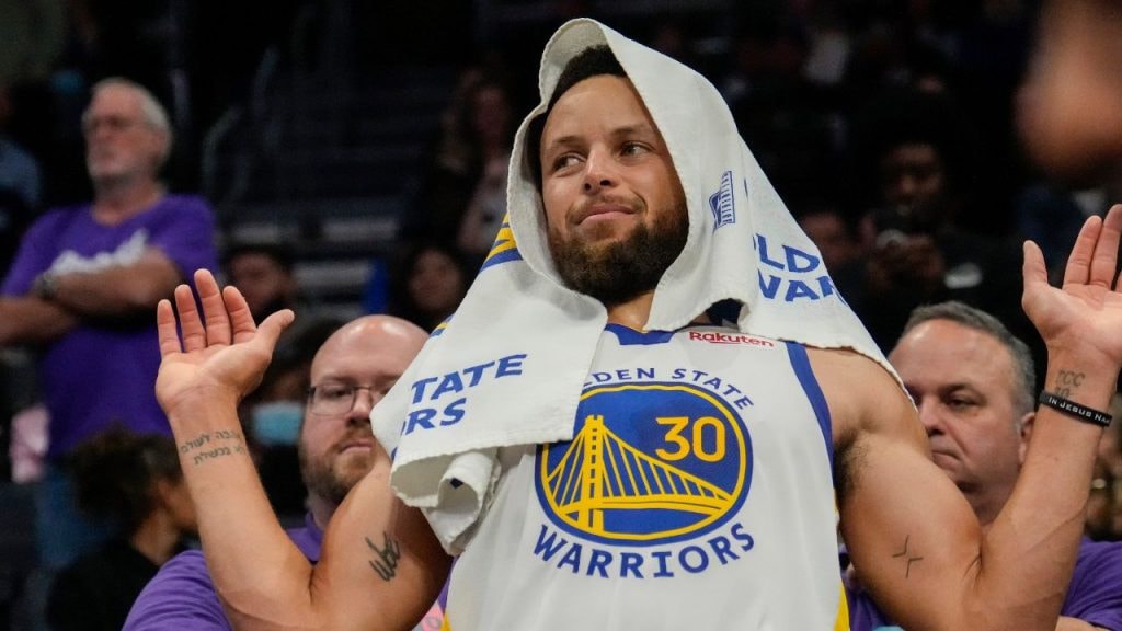 With a $1 Billion Under Armour Deal in the Bag, Steph Curry Looks ...
