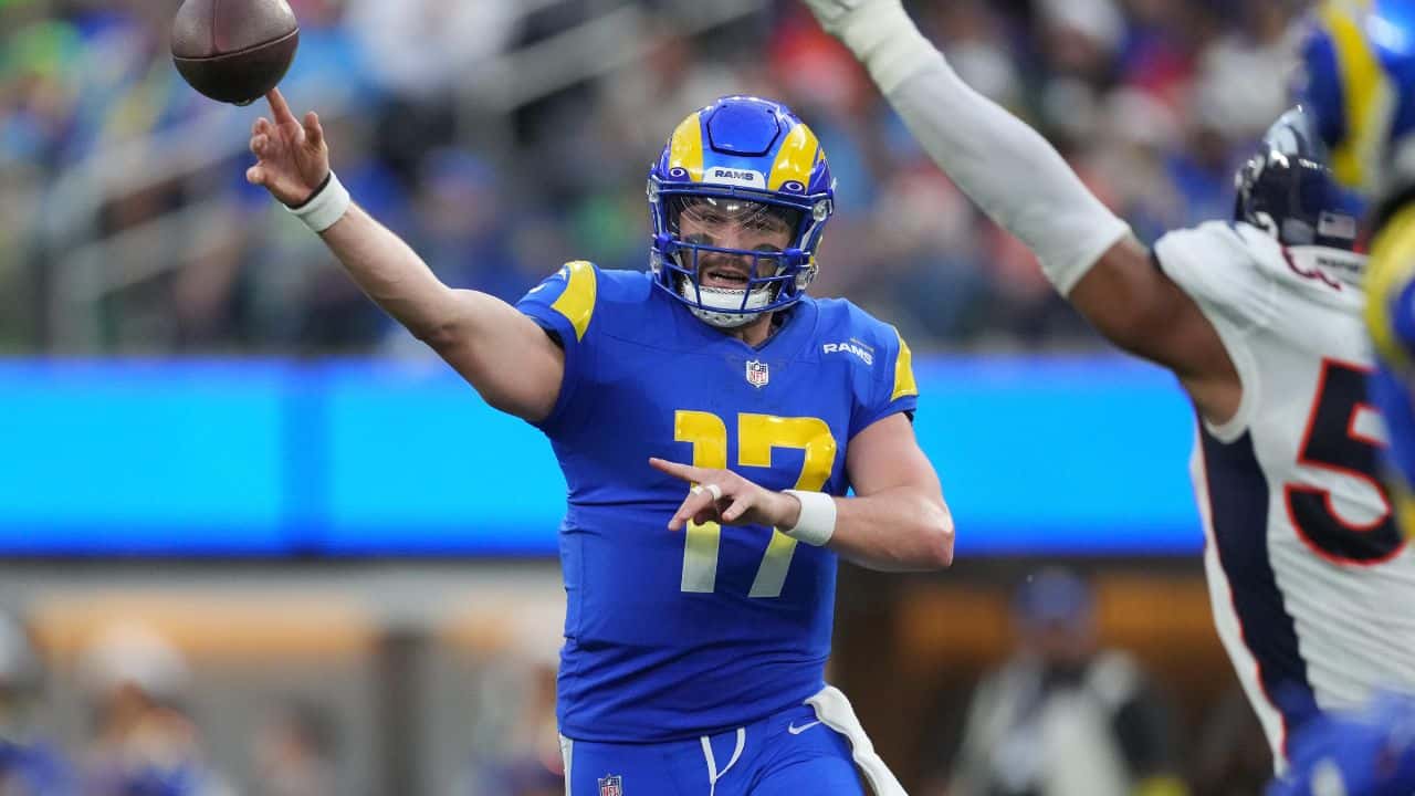 Baker Mayfield's Sideline Interview Interrupted as Ugly Brawl Breaks ...