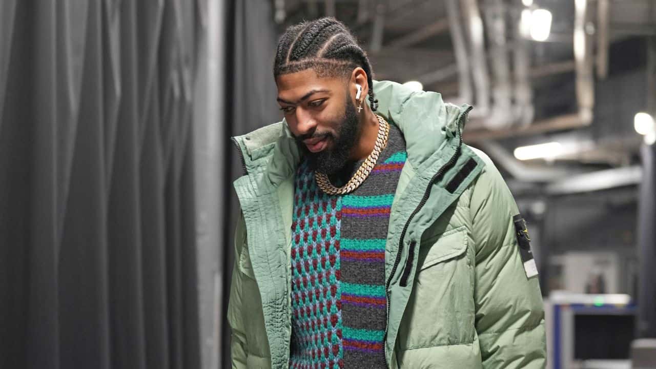 Is Anthony Davis Playing Tonight vs Heat? Lakers Release Availability ...