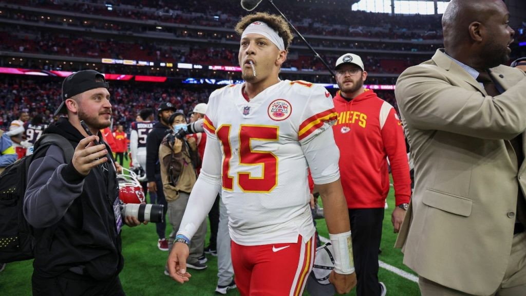 Is Patrick Mahomes Playing Tonight in the AFC Championship Game? Coach ...