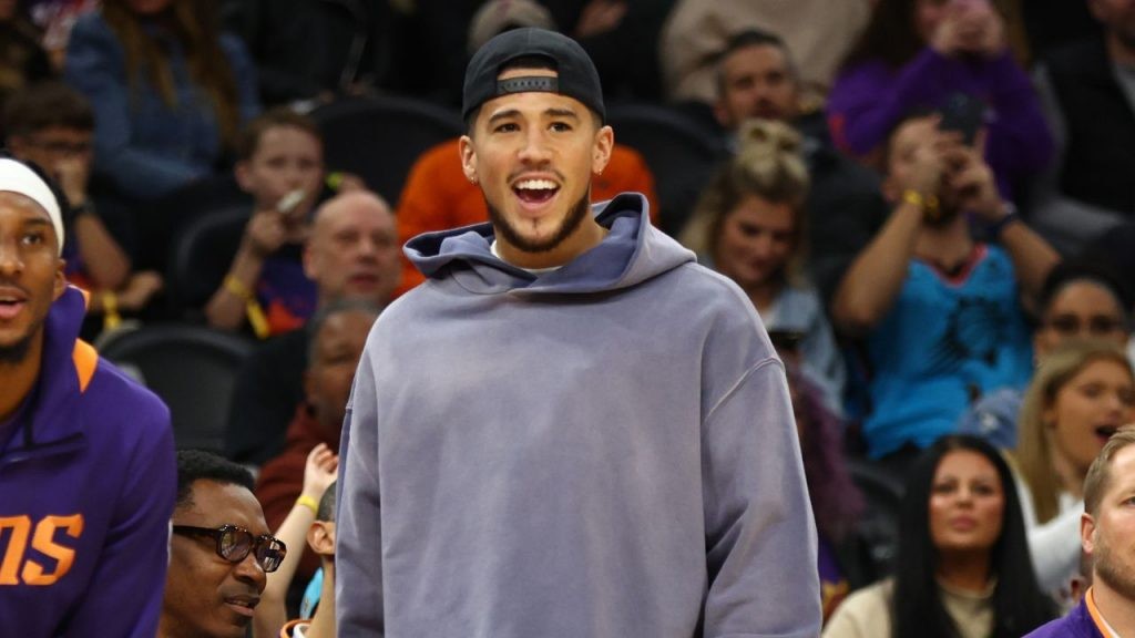 Is Devin Booker playing tonight vs Mavericks? Suns Release Injury ...