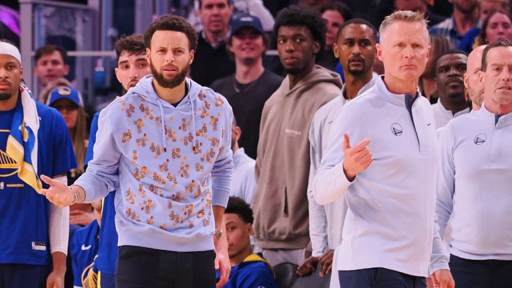 Is Stephen Curry Playing Tonight vs Suns? Warriors Release Injury Report for the 8x All-Star ...