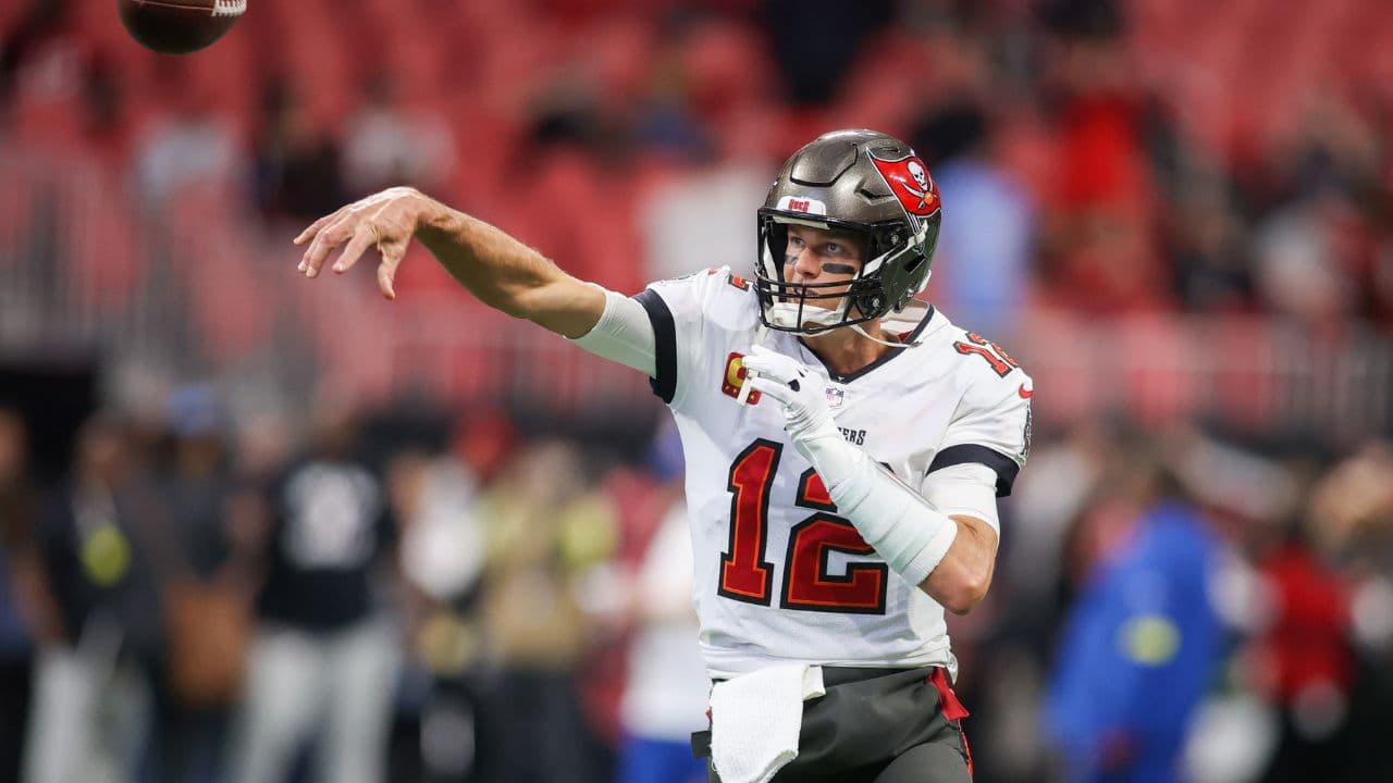 "Tom Brady to the Dolphins?" Viral Video of the GOAT Quarterback ...