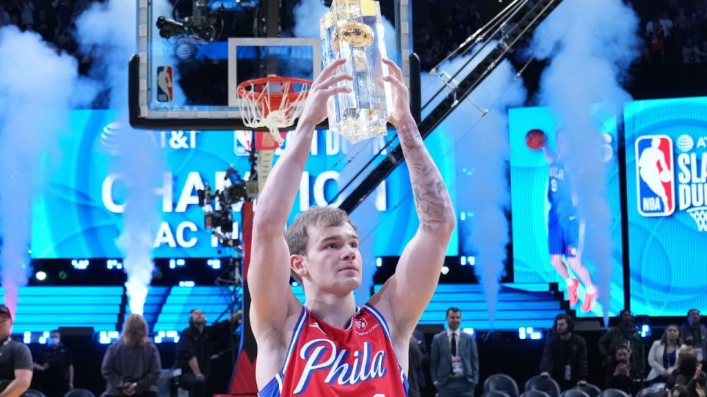 Philadelphia Fans Crowd Streets to Celebrate Mac McClung's Dunk Contest ...