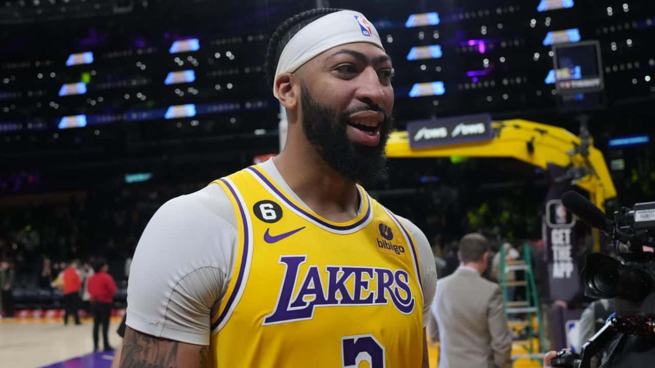 Is Anthony Davis Playing Tonight vs Pacers? Lakers Release Injury ...