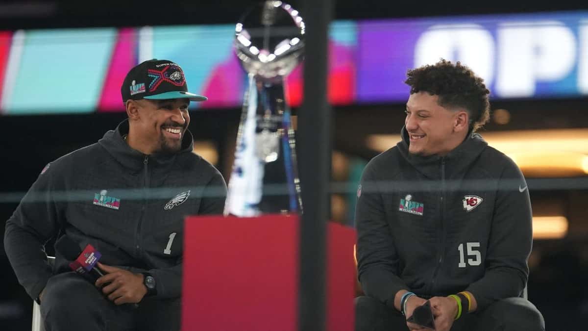 Following in Patrick Mahomes’ Footsteps, $255 Million QB Jalen Hurts ...