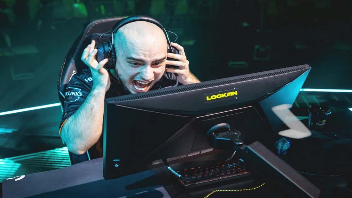 World Champion Duelist's Top Tips to be the Best Entry in Valorant ...