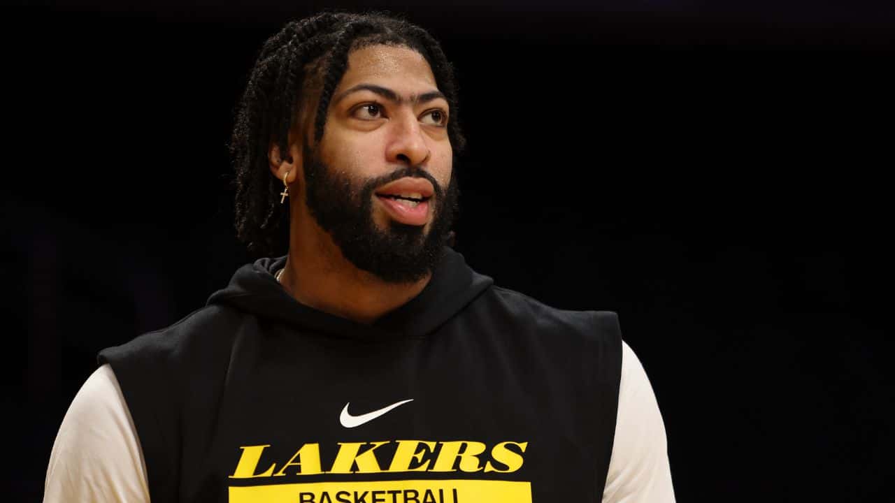 Is Anthony Davis Playing Tonight?: Lakers Star's Injury Report Proves a ...