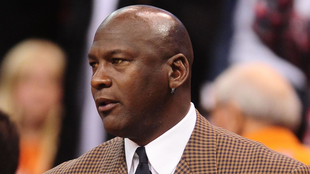 Michael Jordan Once Met his 'Greatest Rival' in Two and a Half Men star ...