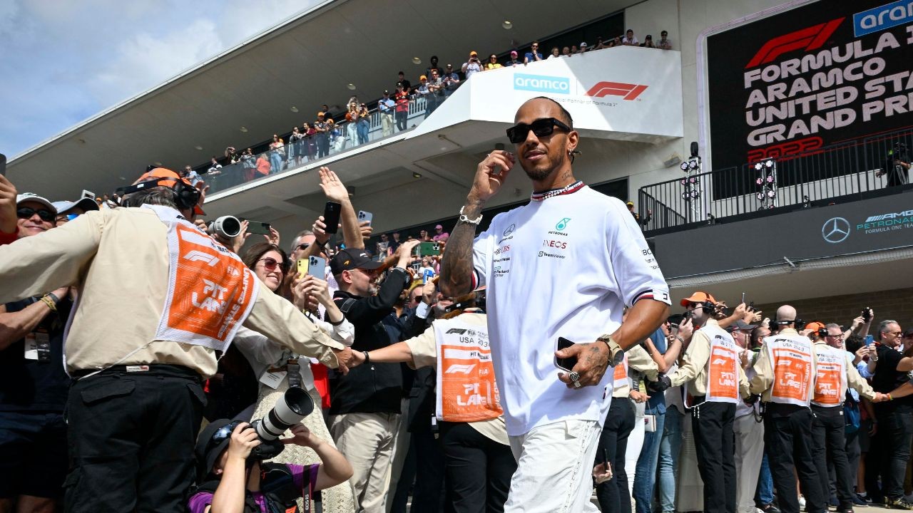 "Lewis Hamilton est plus grand que n'importe qui d'autre": un fan ...