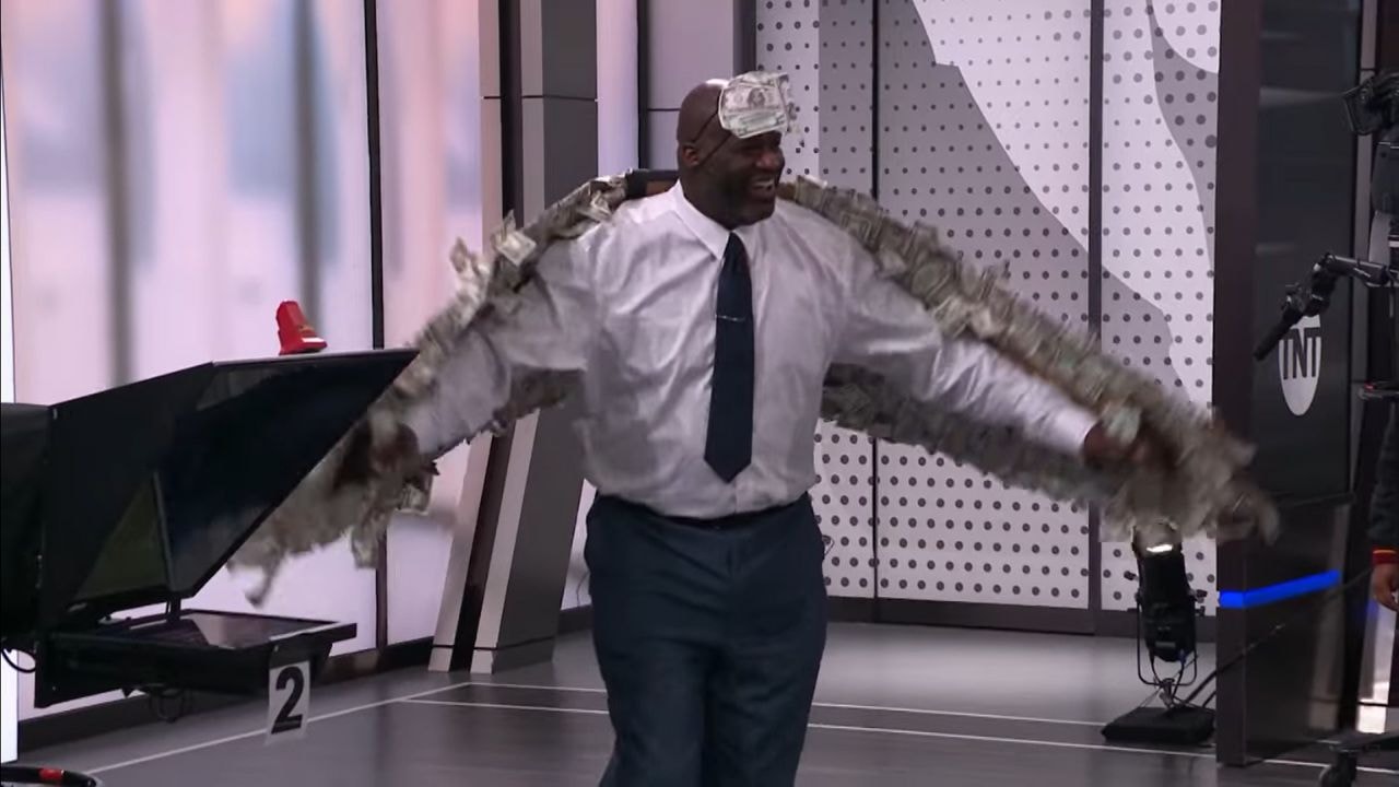 Shaquille O’Neal Turns Into ‘Money Hawk’ As Trae Young ICES Game 5 ...