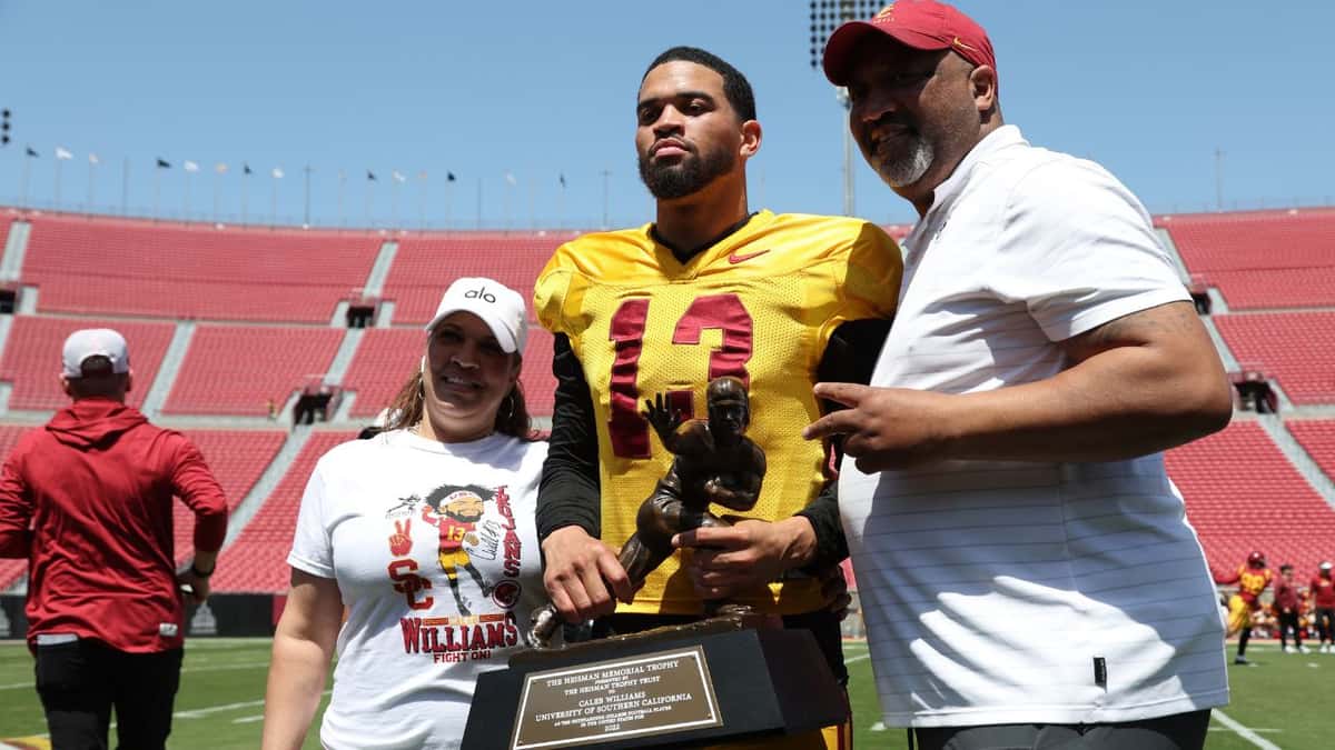 Caleb Williams Girlfriend: Is the Trojans QB Dating Someone at the ...