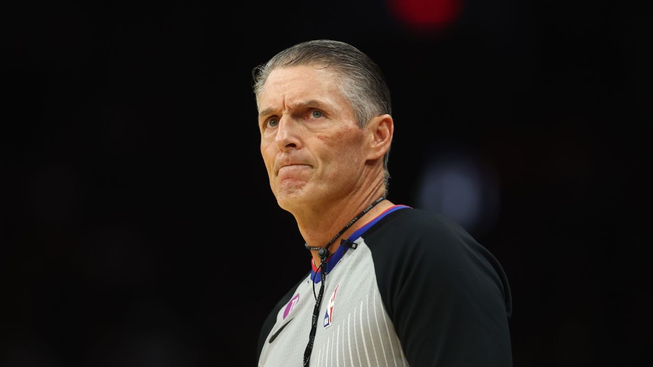 Scott Foster Series Extender: Why The Referee For Warriors-Lakers Game ...