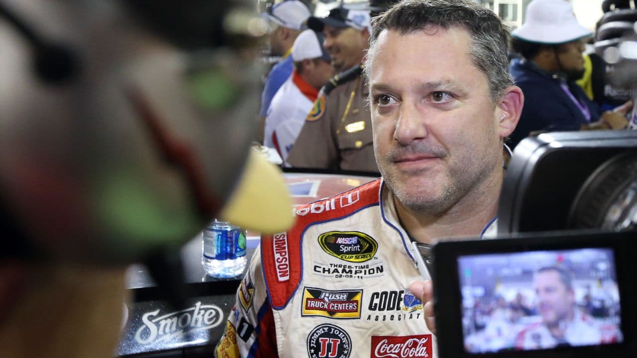 Tony Stewart Reveals How Sleeping With His Pig Made His Love Life ...
