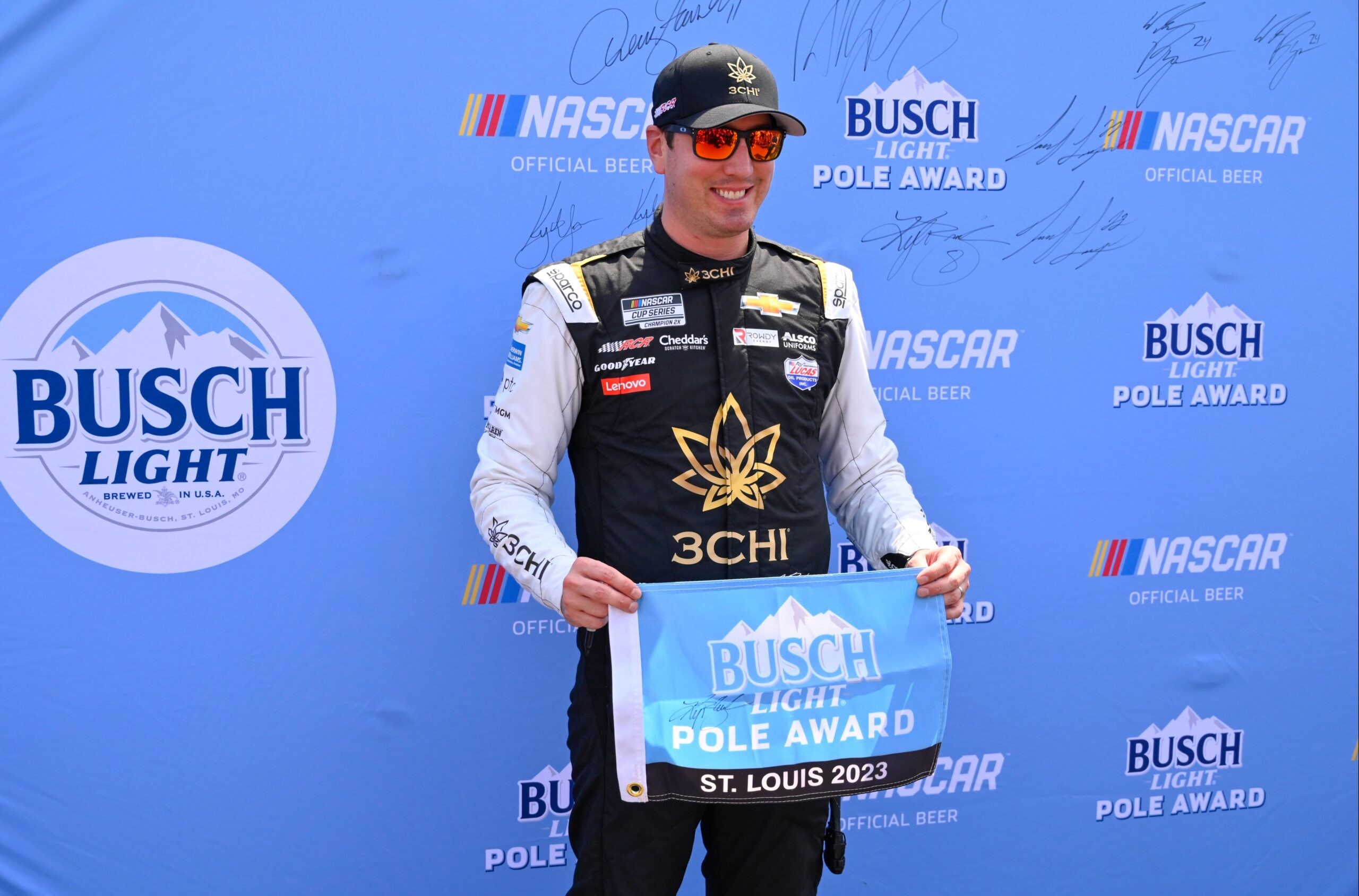 Kyle Busch Enters Elite List, Joins Dale Earnhardt, Jeff Gordon and ...