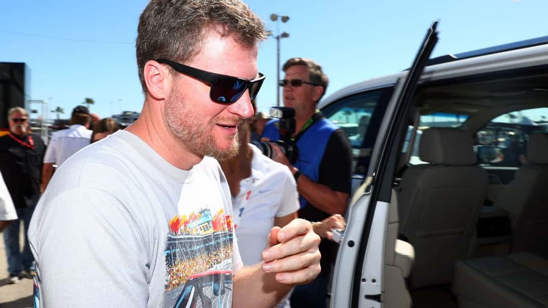 “Giving Me This Weird Vibe”: Dale Earnhardt Jr.’s Incredible Prediction ...