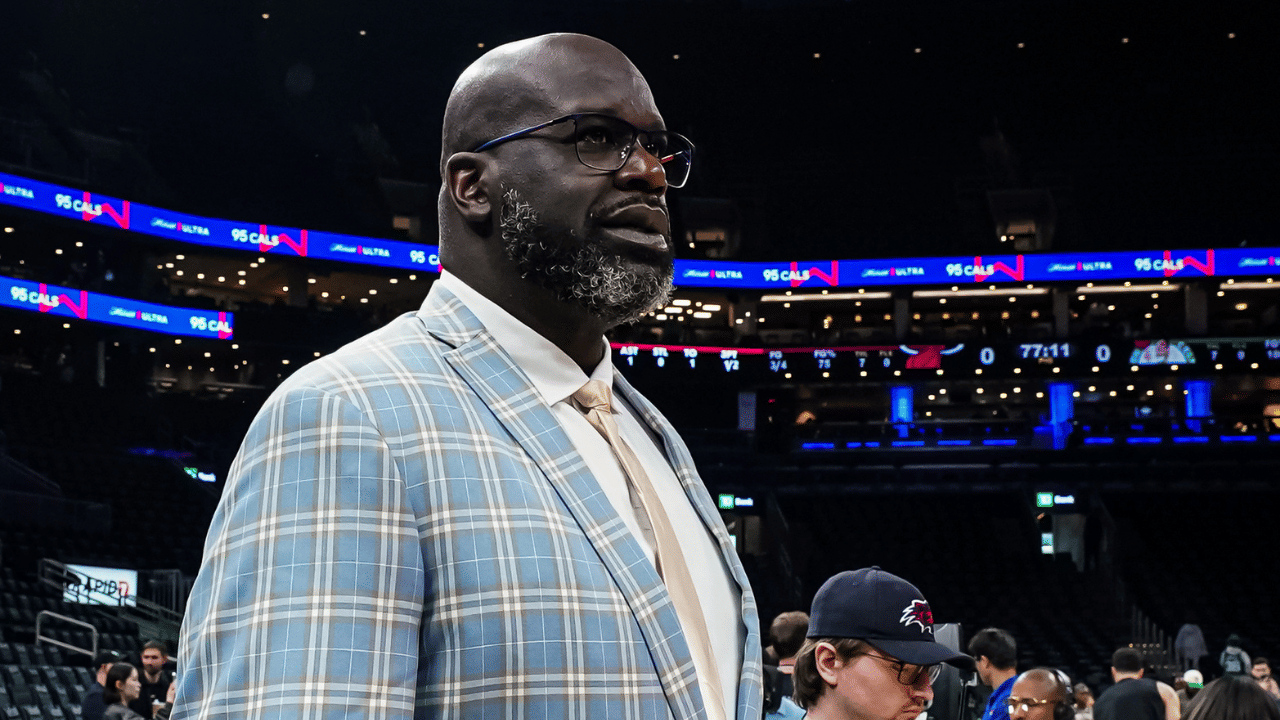 Shaquille O'Neal Cooking Fried Chicken Led to Employee Relief Fund at ...