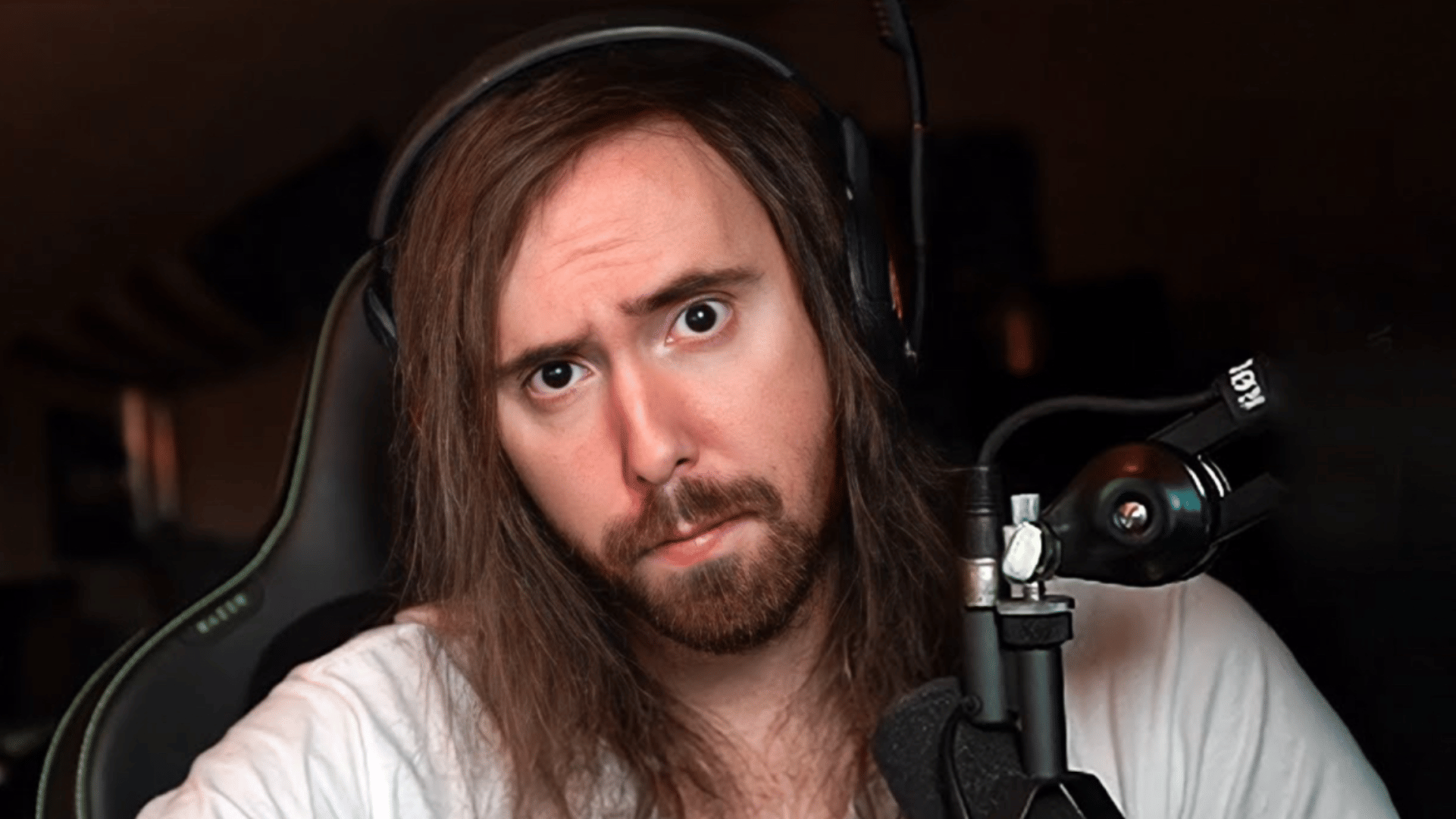 "A lot of inaccuracies" - Asmongold criticizes a "funny" skit based on ...