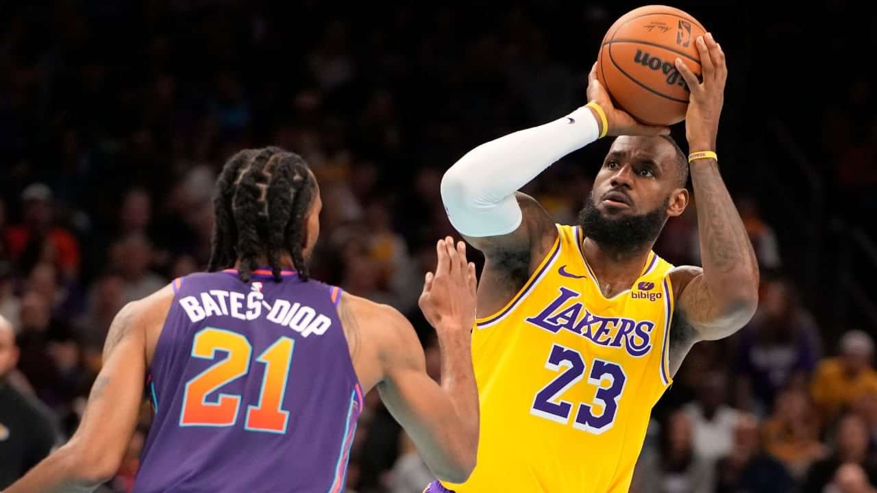 LeBron James Credits ‘$500,000 Motivation’ Behind 14-Point Comeback in ...