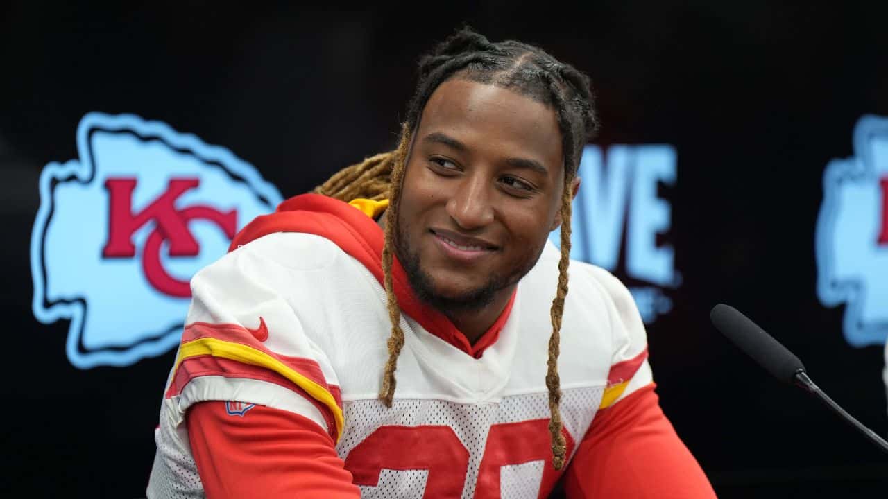 Chiefs Safety Justin Reid Spends $6,000 to Help 30 Needy Families For ...
