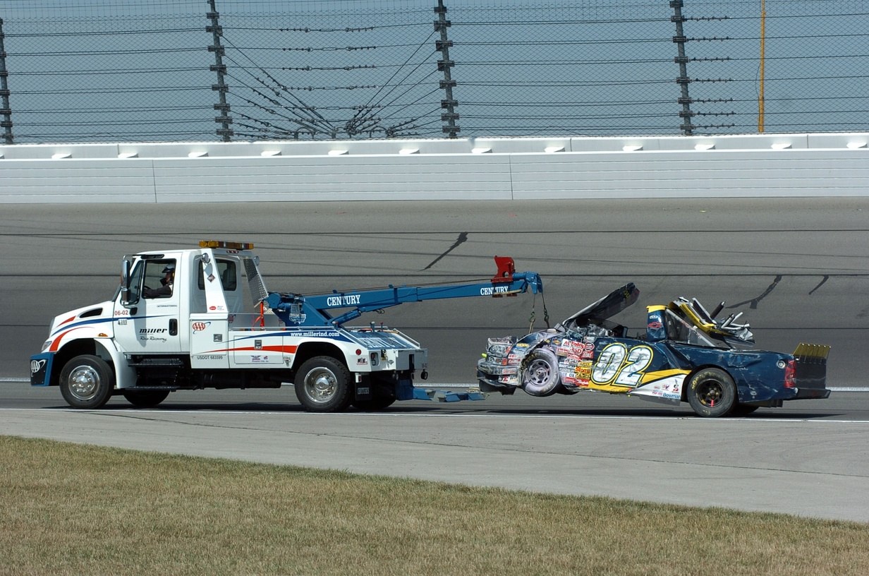 NASCAR to Introduce New Lifter System to Aid Flat Tire Recovery in ...
