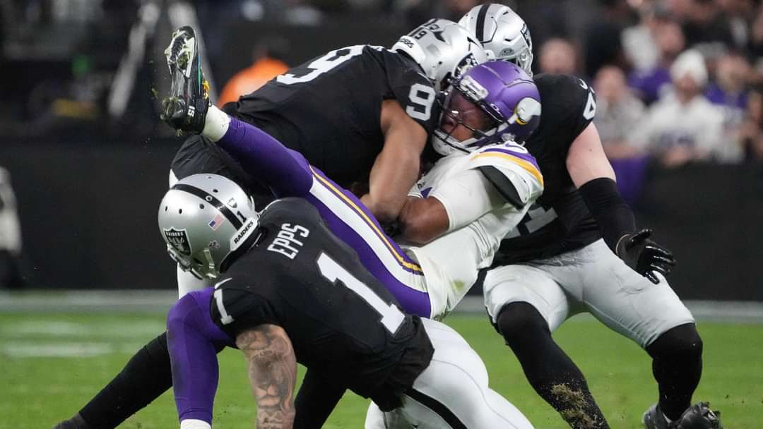 “Why the Disrespect?”: NFL Fans Left Wondering After Josh Dobbs Gets ...