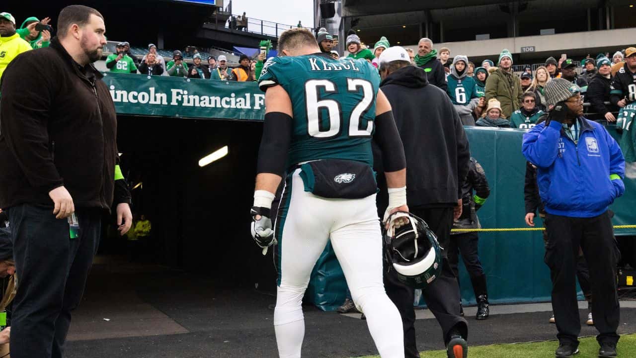 “P*ssed” Jason Kelce Was Seen Breathing Heavily During Interview After ...