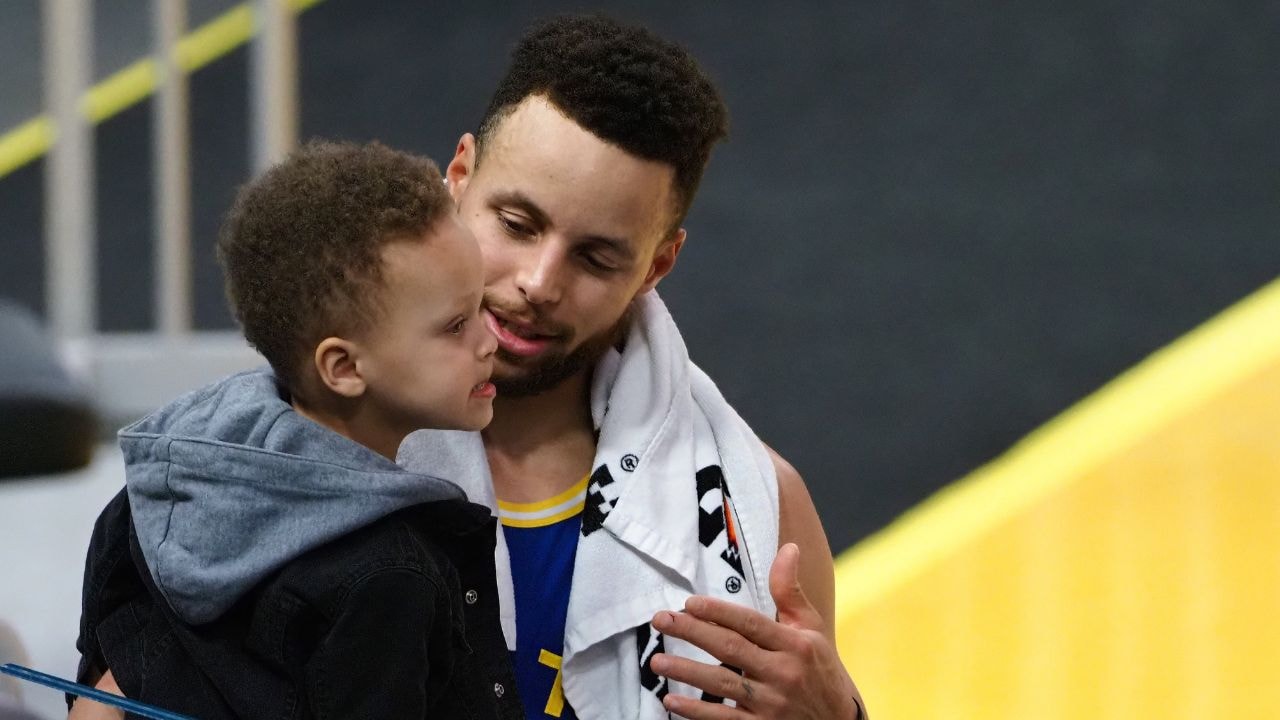 Ayesha Curry Takes Her and Stephen Curry’s Son Canon Golfing 4 Weeks ...