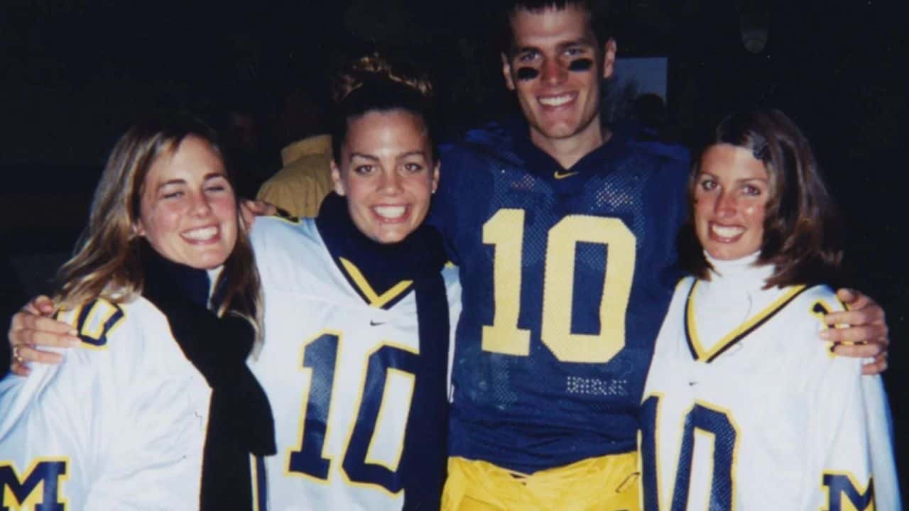 'Punk Brat Little Brother' Tom Brady Gives a Shoutout to His Sisters Maureen, Julie and Nancy ...