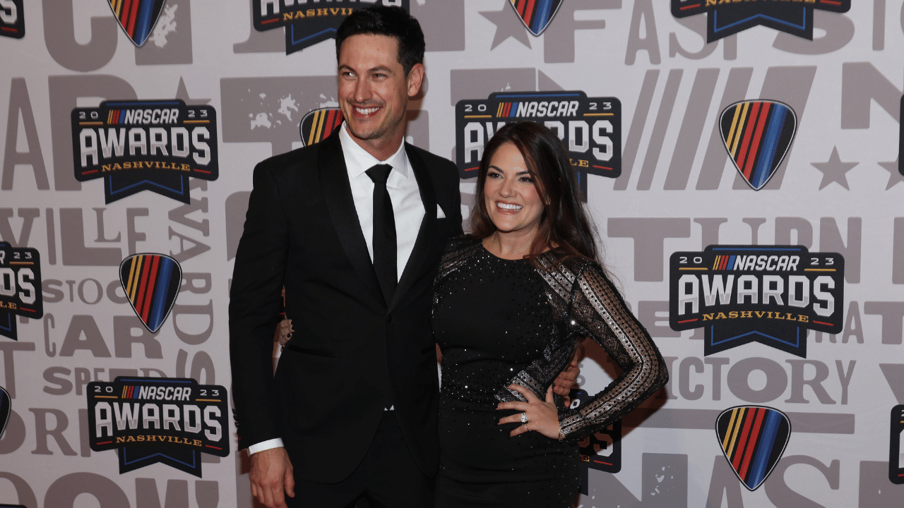 Joey Logano Relationship History: Timeline, Marriage, Children of the ...