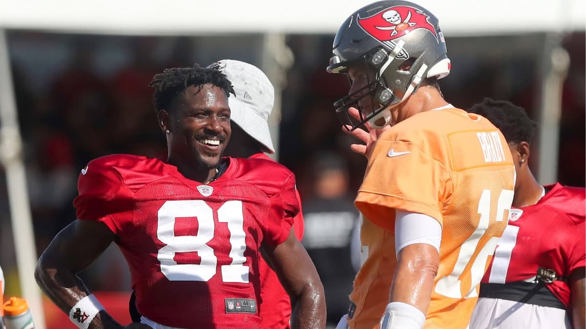 “I Got Released“: Antonio Brown Reveals How Tom Brady Helped Him During ...