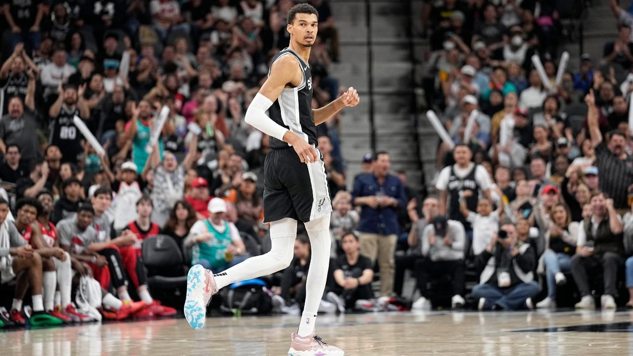 “Wemby Is So Much Better Than That”: Spurs’ 103–101 Loss to Rockets ...