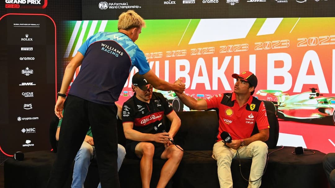 Well-Experienced Alex Albon Lends a Helping Hand to Carlos Sainz in Painful Hour of Need - The ...