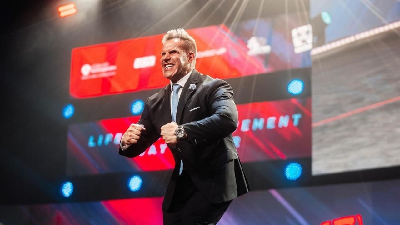 ‘Forever Iconic’ Jay Cutler Stunned Bodybuilding World With His Signature Pose at the Arnold ...