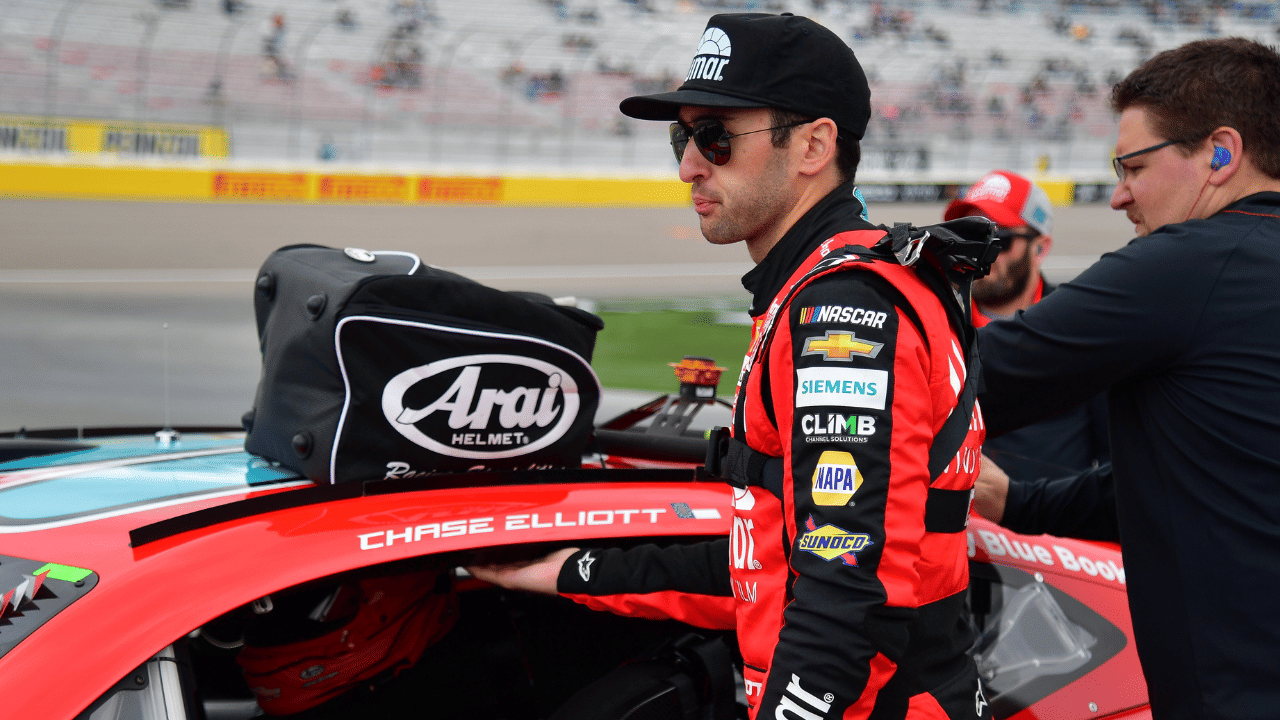 Chase Elliott Drops Verdict on New NASCAR Spotter After Two Races in ...